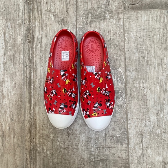 Native | Shoes | Minnie Mouse Natives | Poshmark
